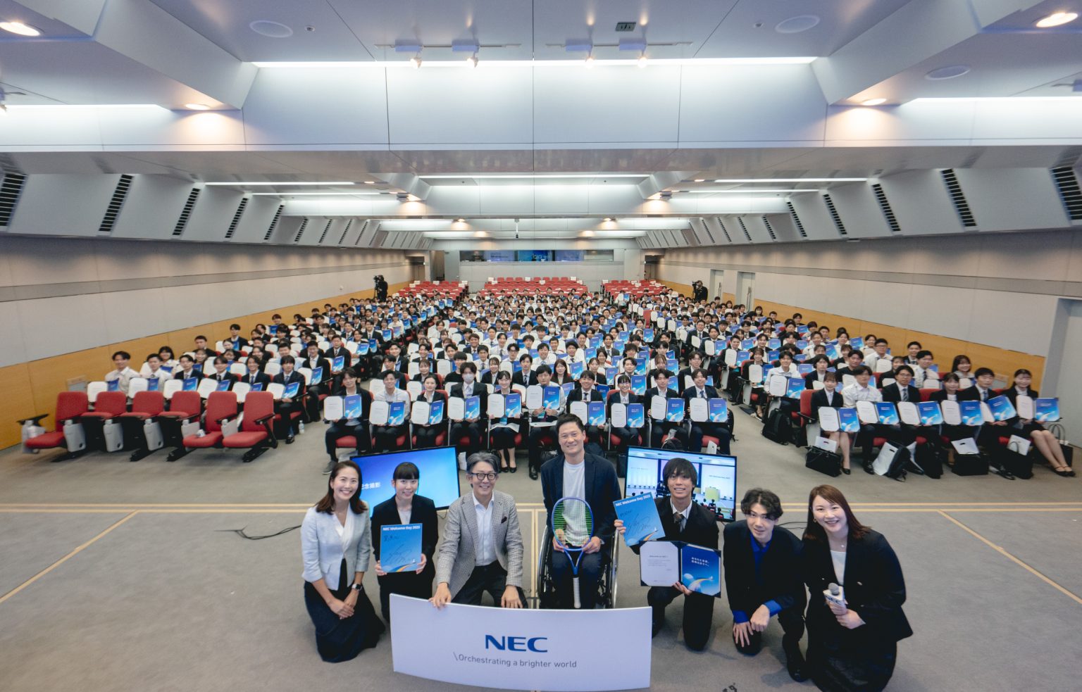 NECへようこそ！ 未来のリーダーたちが結束を深める日――Welcome Day(内定式)を開催しました。｜DIG UP! NEC