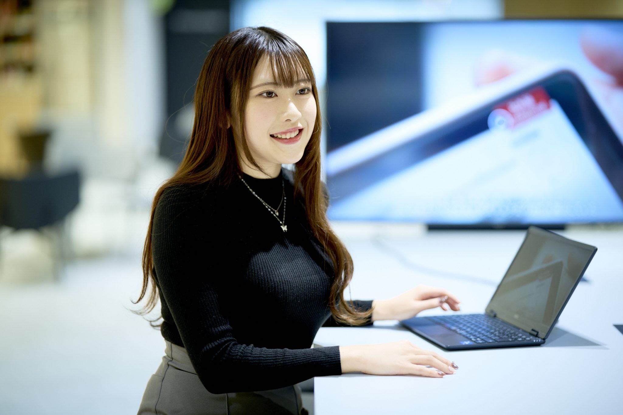 セキュリティリスクを「自分ごと」に。NECが実践する「マイクロテーマ・トーク」の価値。｜DIG UP! NEC